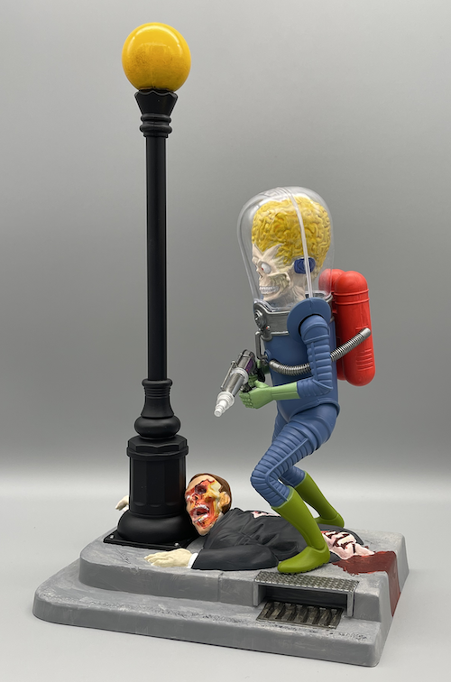 Mars Attacks! – Martian Figure | dvdcheck - Wissen, was gut ist!